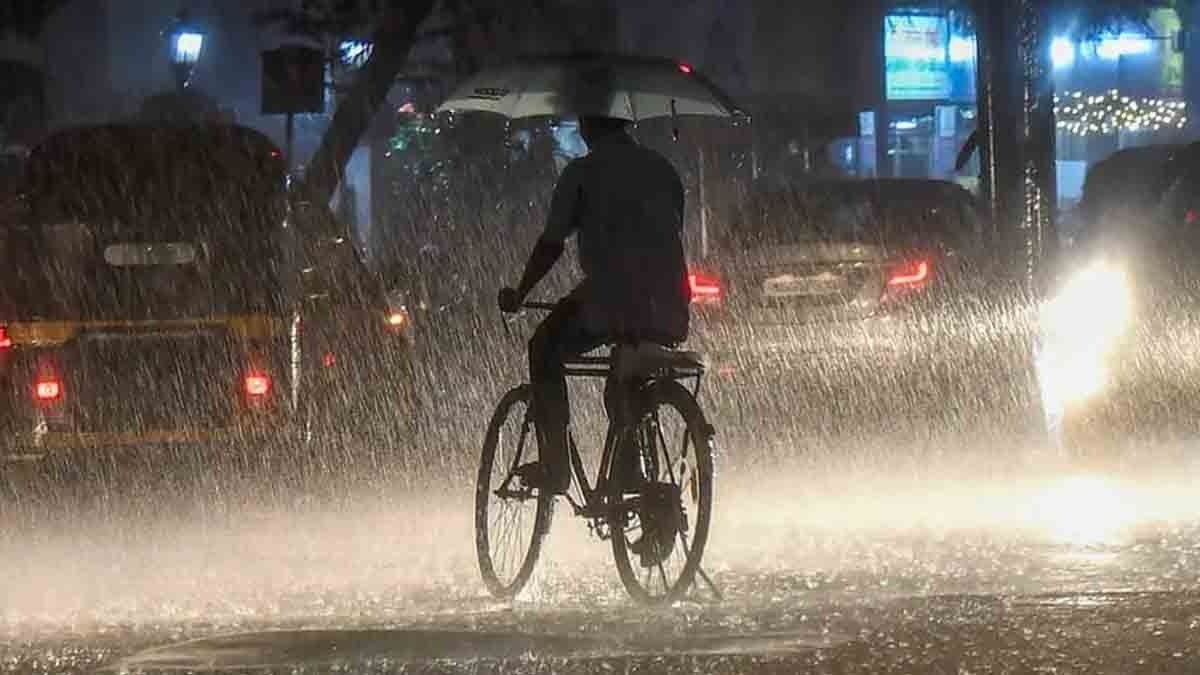 IMD Warning Heavy to Very Heavy Rain Alert in Five States । Aajkaal.in